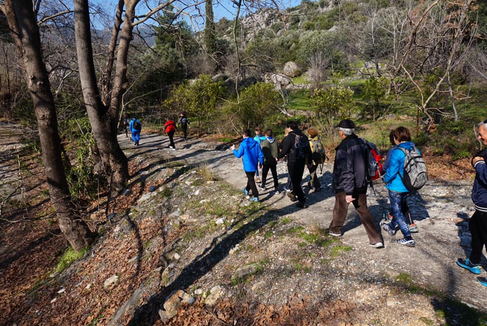 Πεζοπορία από το Κοκκάρι - Βουρλιώτες - Μανωλάτες – Πλατανάκια - SamosIn